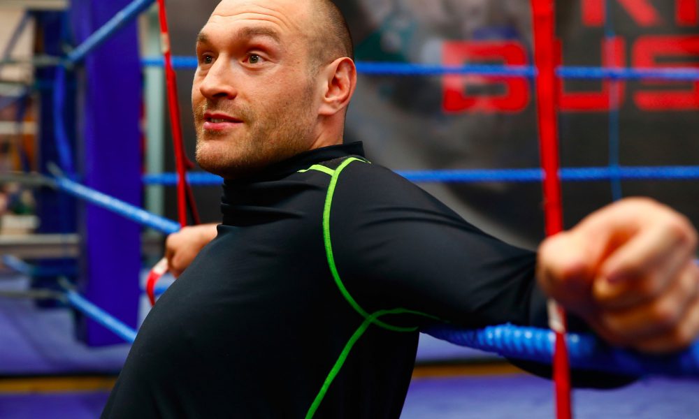 'Outlaw' boxer Tyson Fury vows to 'box rings' around 'bodybuilder ...